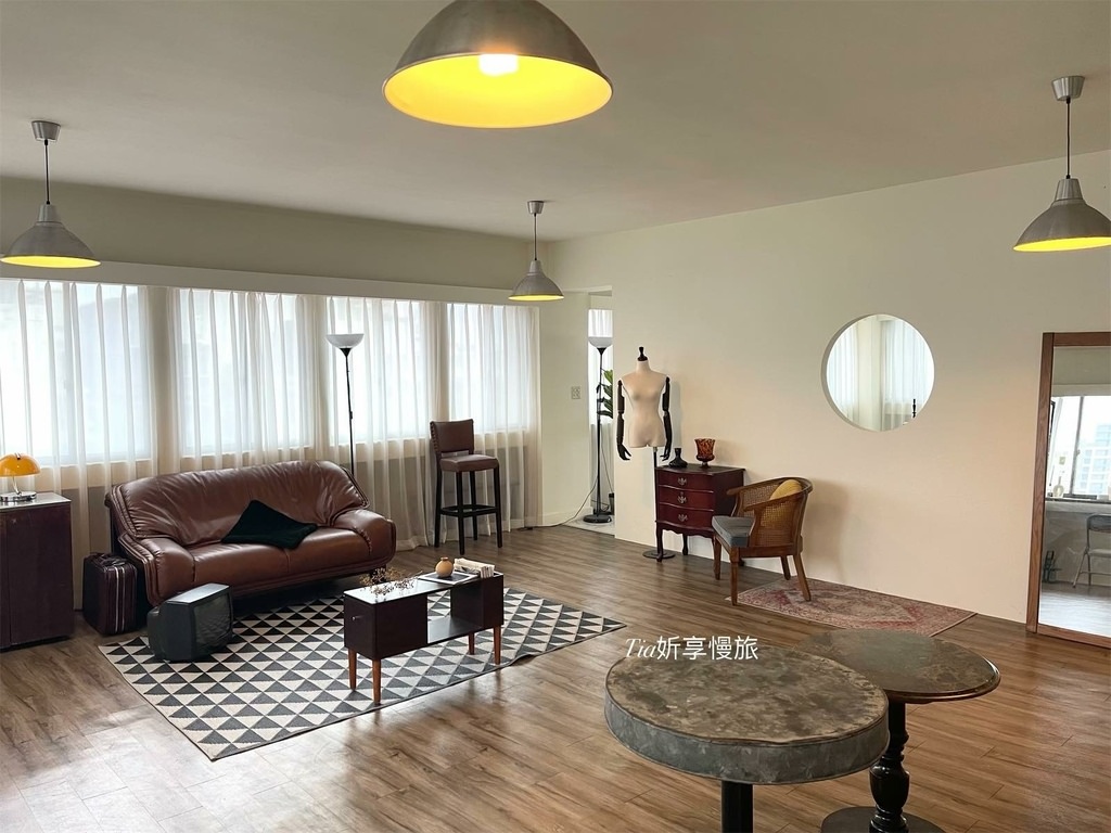 台北花藝課程｜蘢花 Jung Jung Flower 新手友善的棚裡框外花草派對DIY插花課 – Tia妡享慢旅