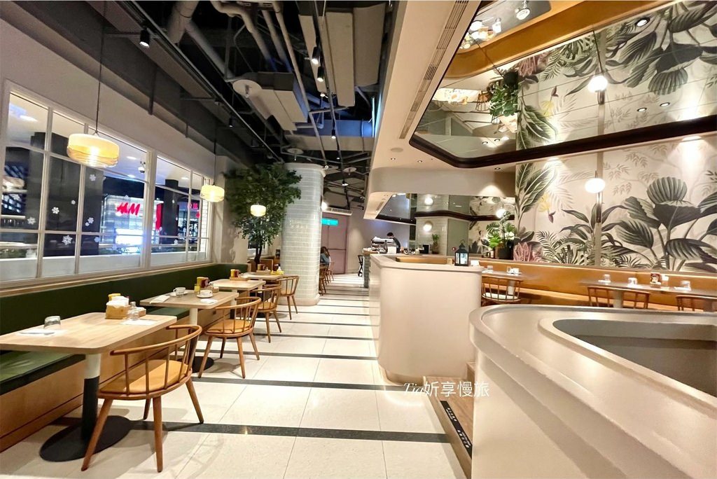 【信義區早午餐】M One Cafe A11館｜美味超人氣早午餐，推薦薯絲必點！菜單也有主餐選擇 – Tia妡享慢旅